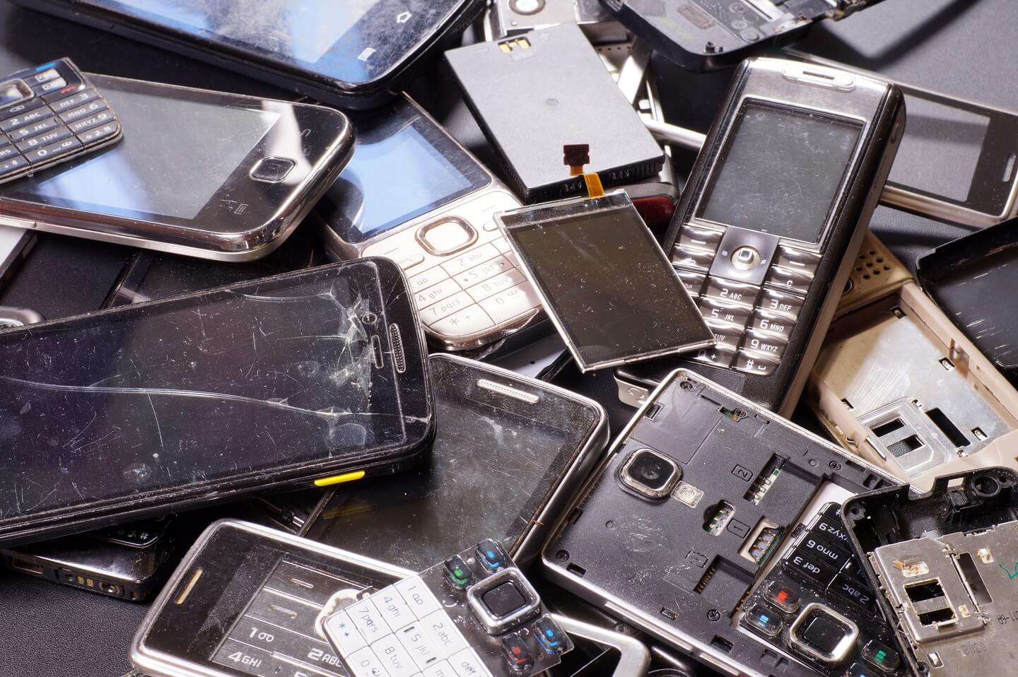 UK to Get Metal Extraction Refinery to Combat E-Waste | The Eco Experts