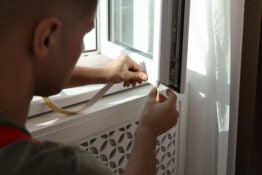 11 Easy Tips for Window Draught Proofing | The Eco Experts