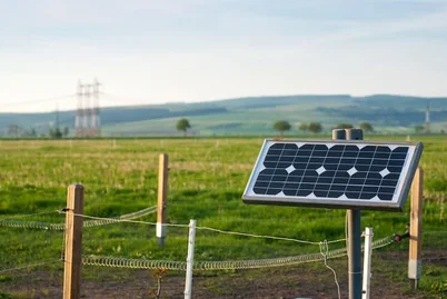Solar Panel Fences | Costs & Benefits (2023)