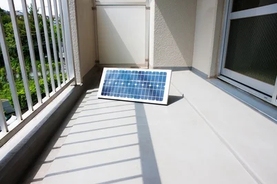 Balcony Solar Panels | Costs & Benefits (2023)