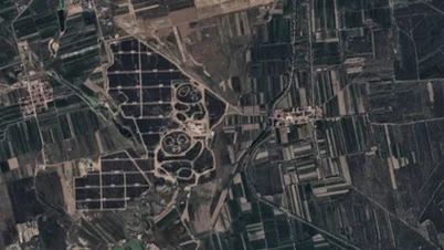 The 15 Biggest Solar Farms In The World 2025 | The Eco Experts